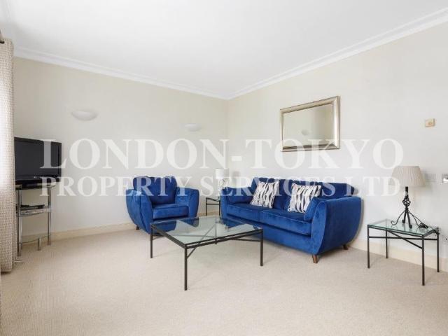 Apartment at Devonshire Place, Greater London