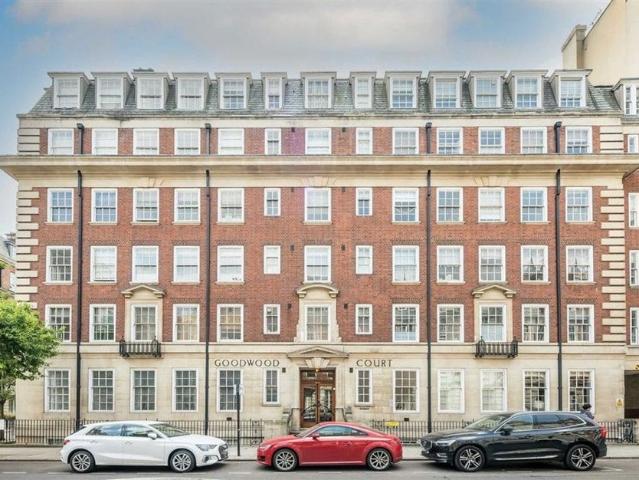 Apartment at Devonshire Street, City of Westminster