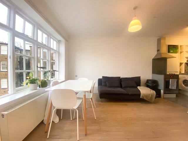 Apartment at Devonshire Street, City of Westminster
