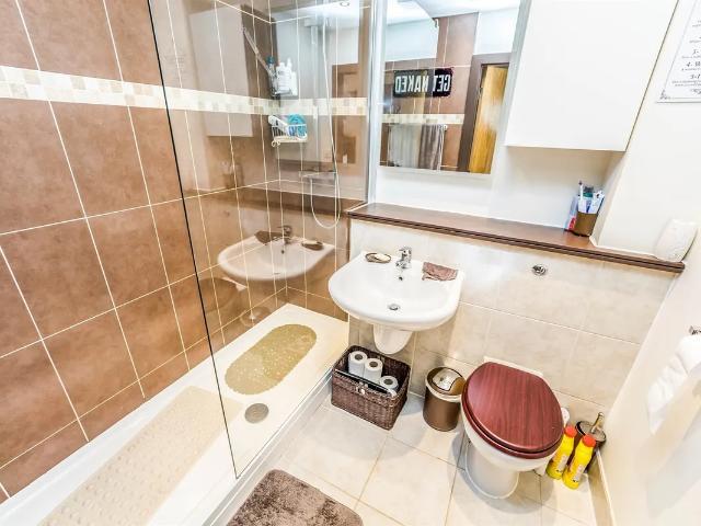 Apartment at Dewsbury Road, Calderdale