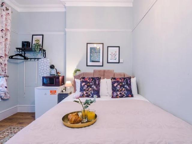 Apartment at De Normanville Avenue, Royal Leamington Spa