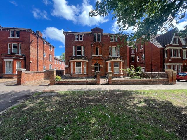 Apartment at De Parys Avenue, Bedford