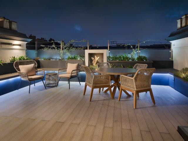 Apartment at De Vere Gardens, Greater London