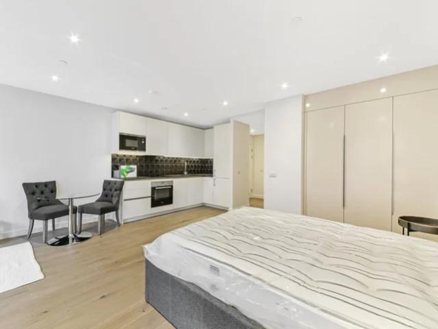Apartment at Deacon Street, Greater London