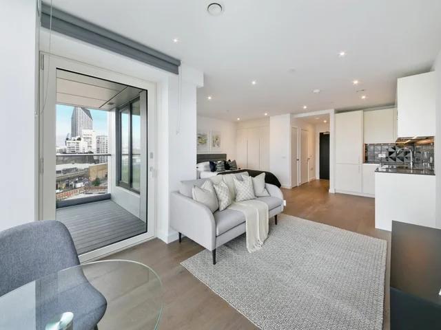 Apartment at Deacon Street, Greater London