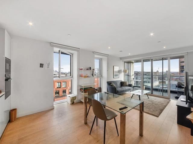 Apartment at Deacon Street, Greater London
