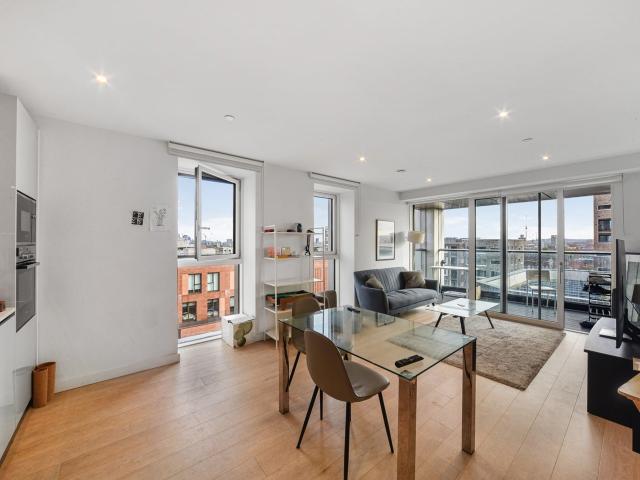 Apartment at Deacon Street, Greater London