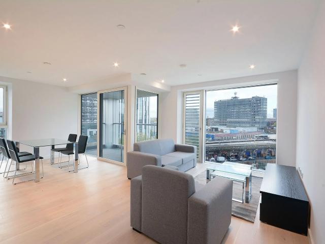 Apartment at Deacon Street, Greater London