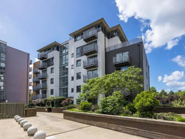 Apartment at Deals Gateway, Greater London