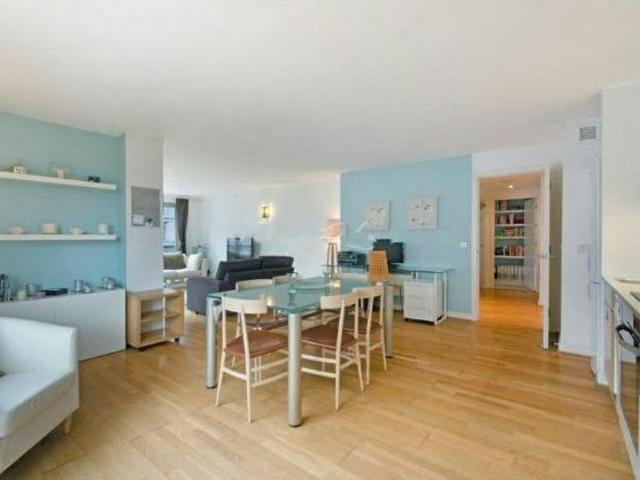 Apartment at Deals Gateway, Greater London