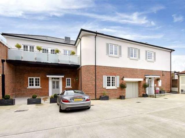 Apartment at Dean Street, Marlow
