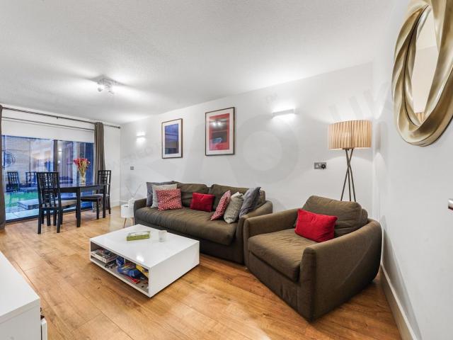 Apartment at Deanery Close, Greater London