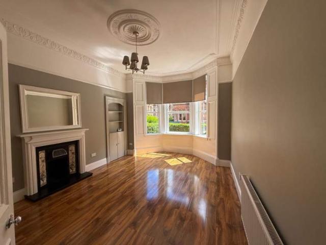 Apartment at Deanston Drive, Glasgow
