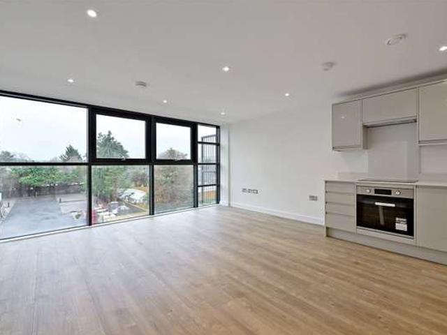 Apartment at Dedworth Road, Windsor