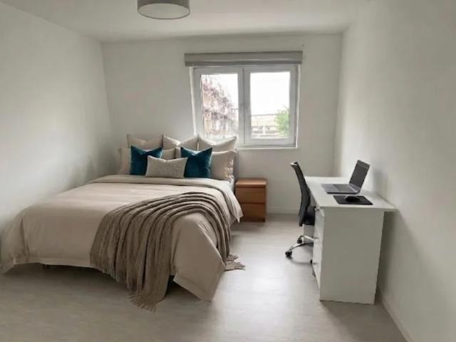 Apartment at Deeley Road, Greater London