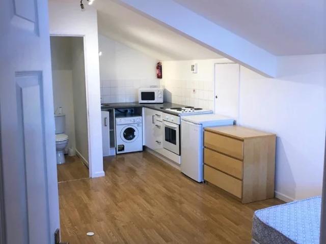 Apartment at Deer Park Road, Greater London