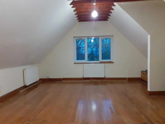 Apartment at Deerhurst Road, Greater London
