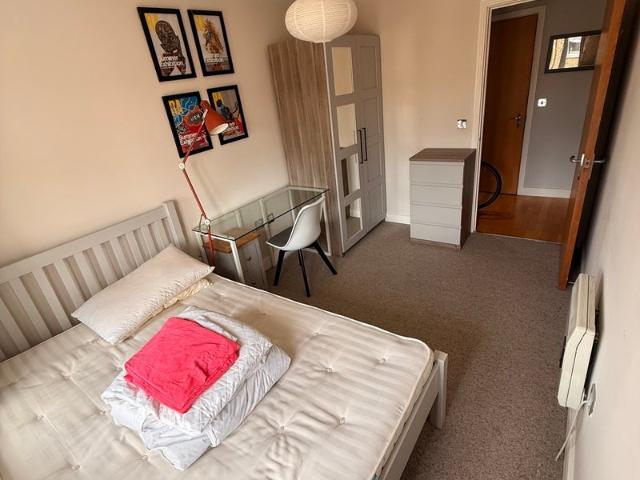 Apartment at Defoe Road, Greater London