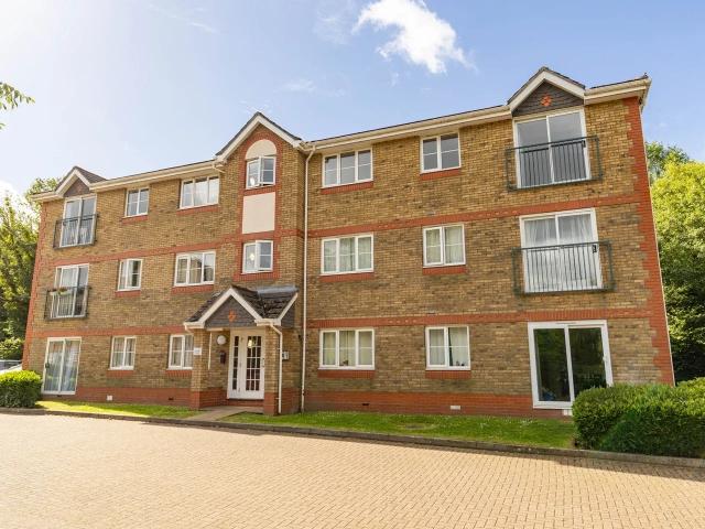 Apartment at Delfont Close, Crawley