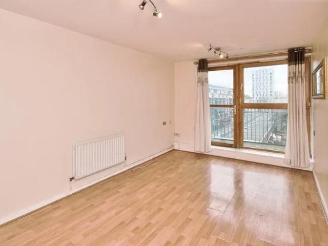 Apartment at Della Path, Greater London