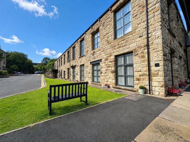 Apartment at Delph New Road, Oldham