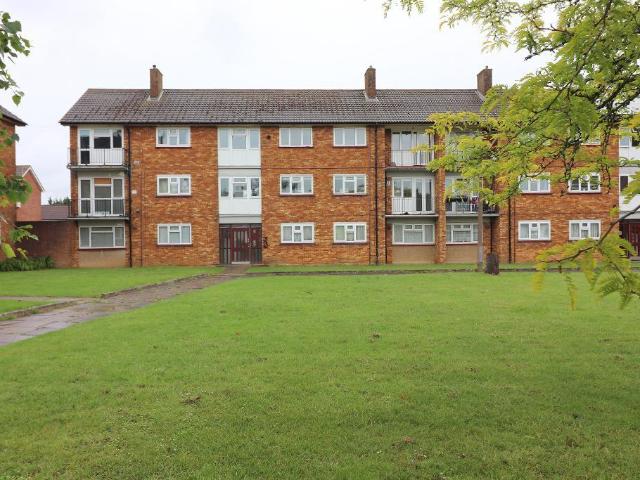 Apartment at Delphine Close, Luton