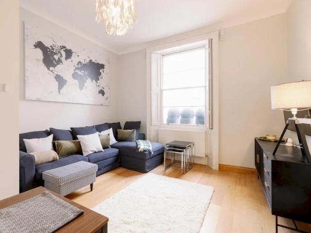 Apartment at Denbigh Street, City of Westminster