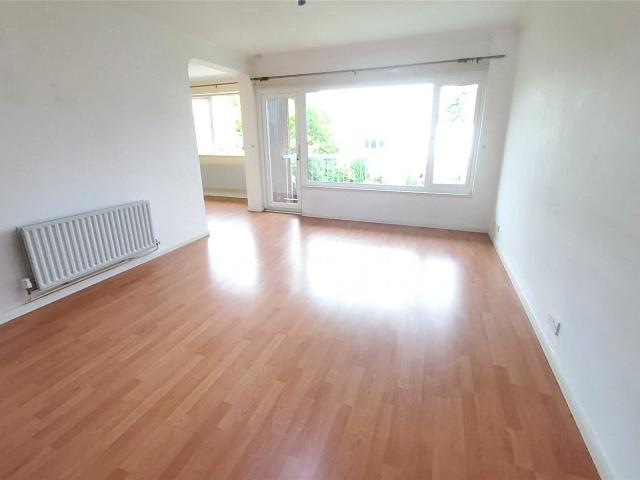 Apartment at Dene Gardens, Greater London
