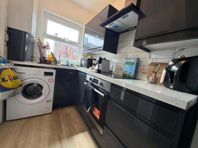 Apartment at Denholme Drive, Wakefield