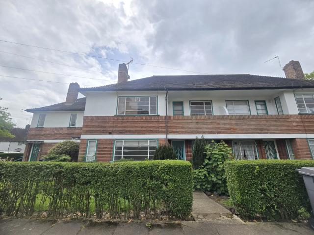 Apartment at Denison Close, Greater London