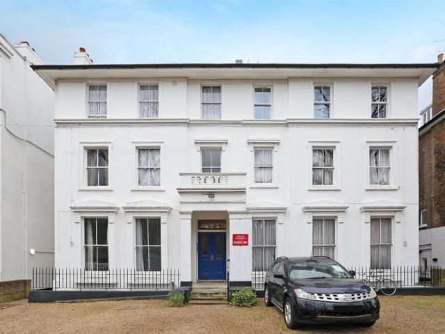 Apartment at Denmark Hill, Greater London