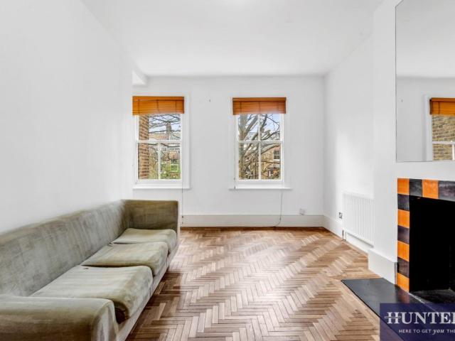 Apartment at Dennington Park Road, Greater London