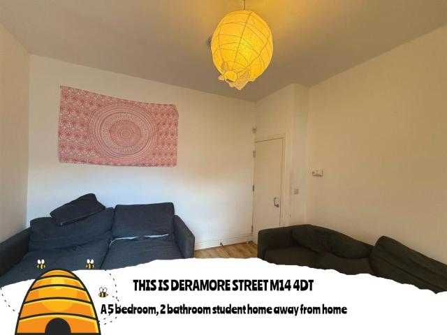 Apartment at Deramore Street, Manchester