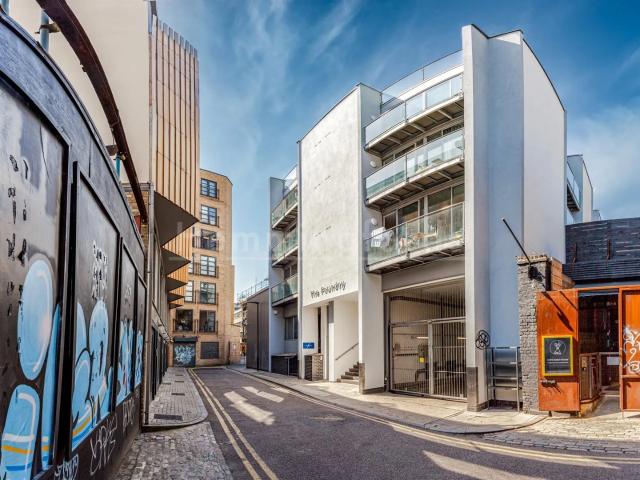Apartment at Dereham Place, Greater London