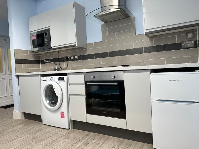 Apartment at Derwent Avenue, Greater London