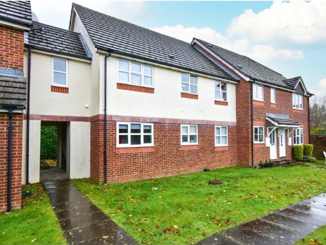 Apartment at Derwent Close, Little Chalfont