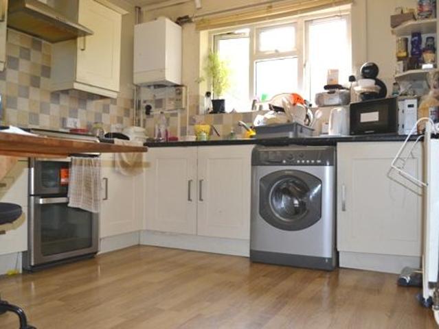 Apartment at Derwent Drive, Slough