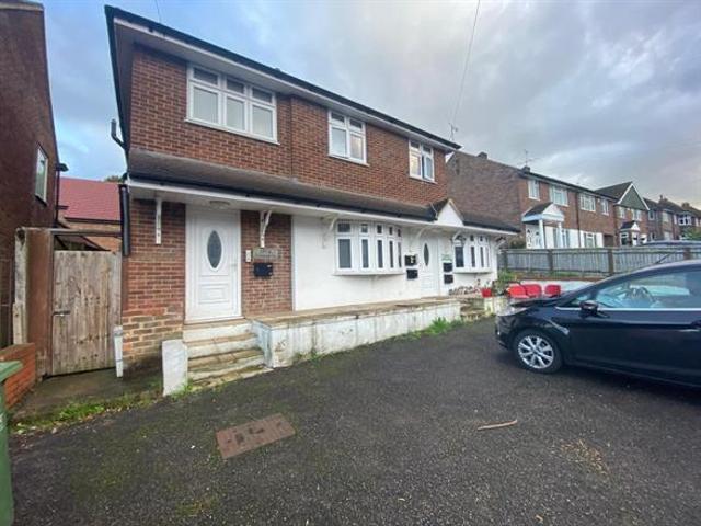 Apartment at Desborough Avenue, High Wycombe