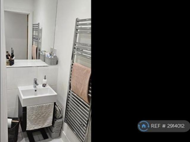 Apartment at Desborough Road, High Wycombe