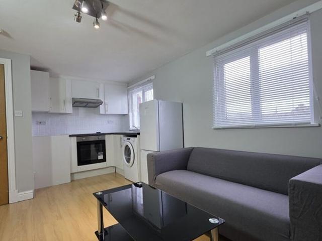 Apartment at Diamond Street, Cardiff
