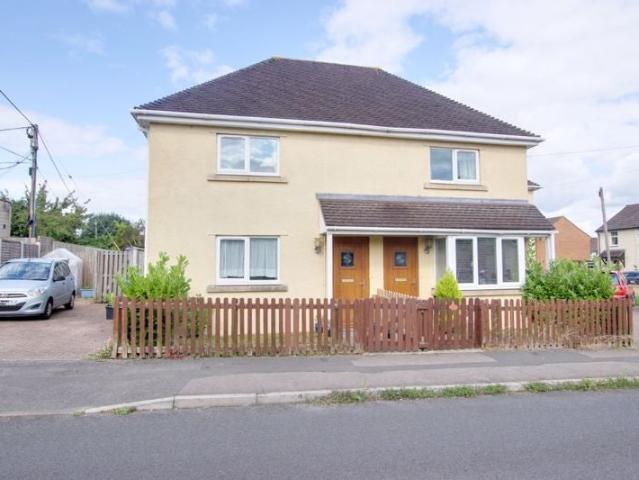 Apartment at Dickens Avenue, Corsham