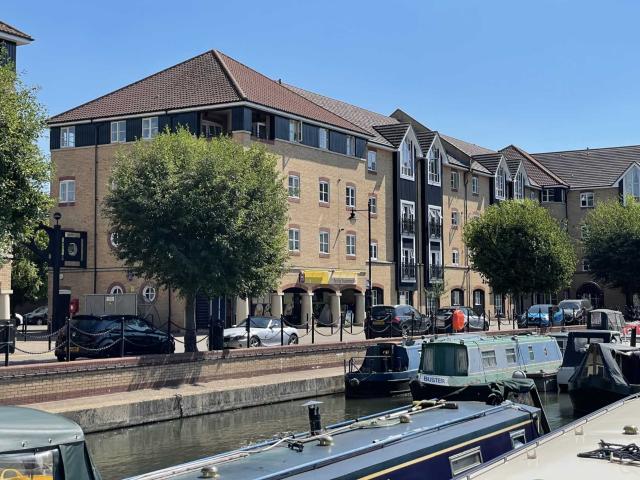 Apartment at Dickinson Quay, Dacorum