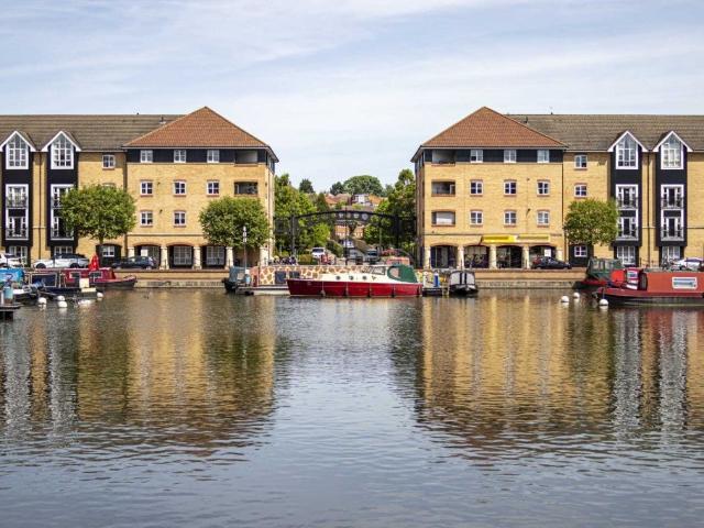 Apartment at Dickinson Quay, Dacorum