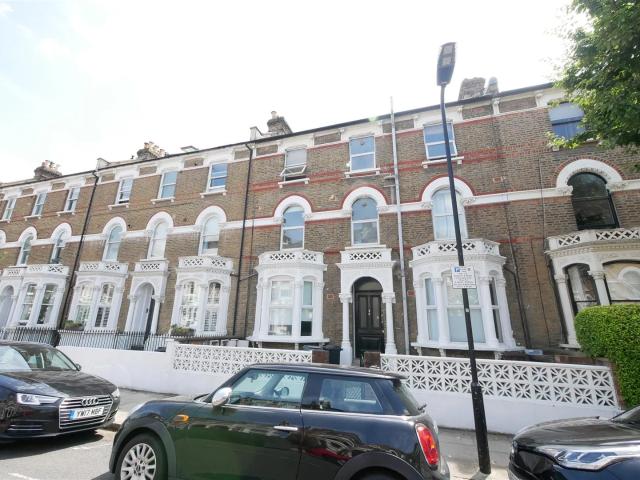 Apartment at Digby Crescent, Greater London