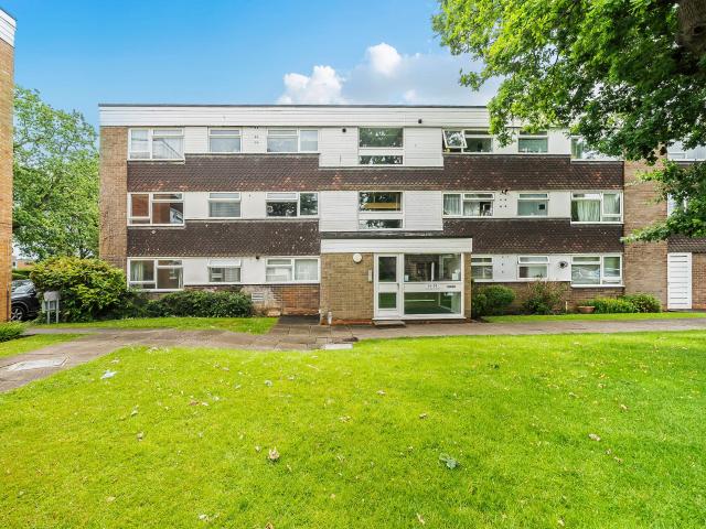 Apartment at Dingle Lane, Metropolitan Borough of Solihull