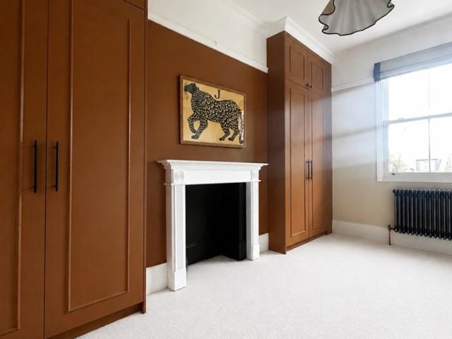 Apartment at Disraeli Road, Greater London