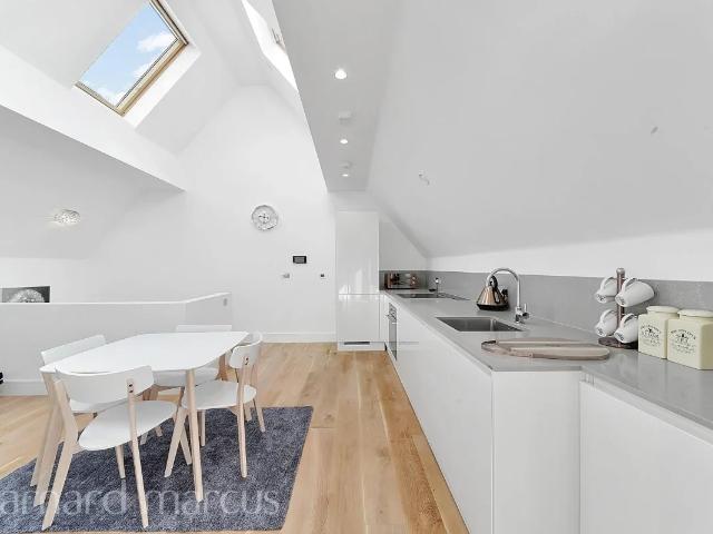 Apartment at Disraeli Road, Greater London
