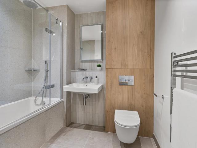 Apartment at Drummond Road, Greater London