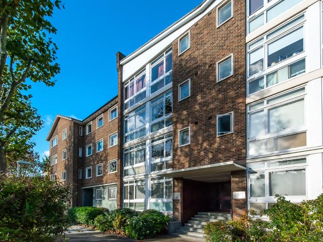 Apartment at Dryden Court, Greater London