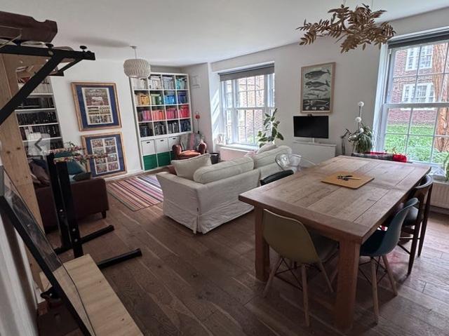Apartment at Drysdale Street, Greater London